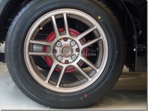 JuzPictures: Bimal’s Maruti Suzuki Swift Limited Edition Pictures